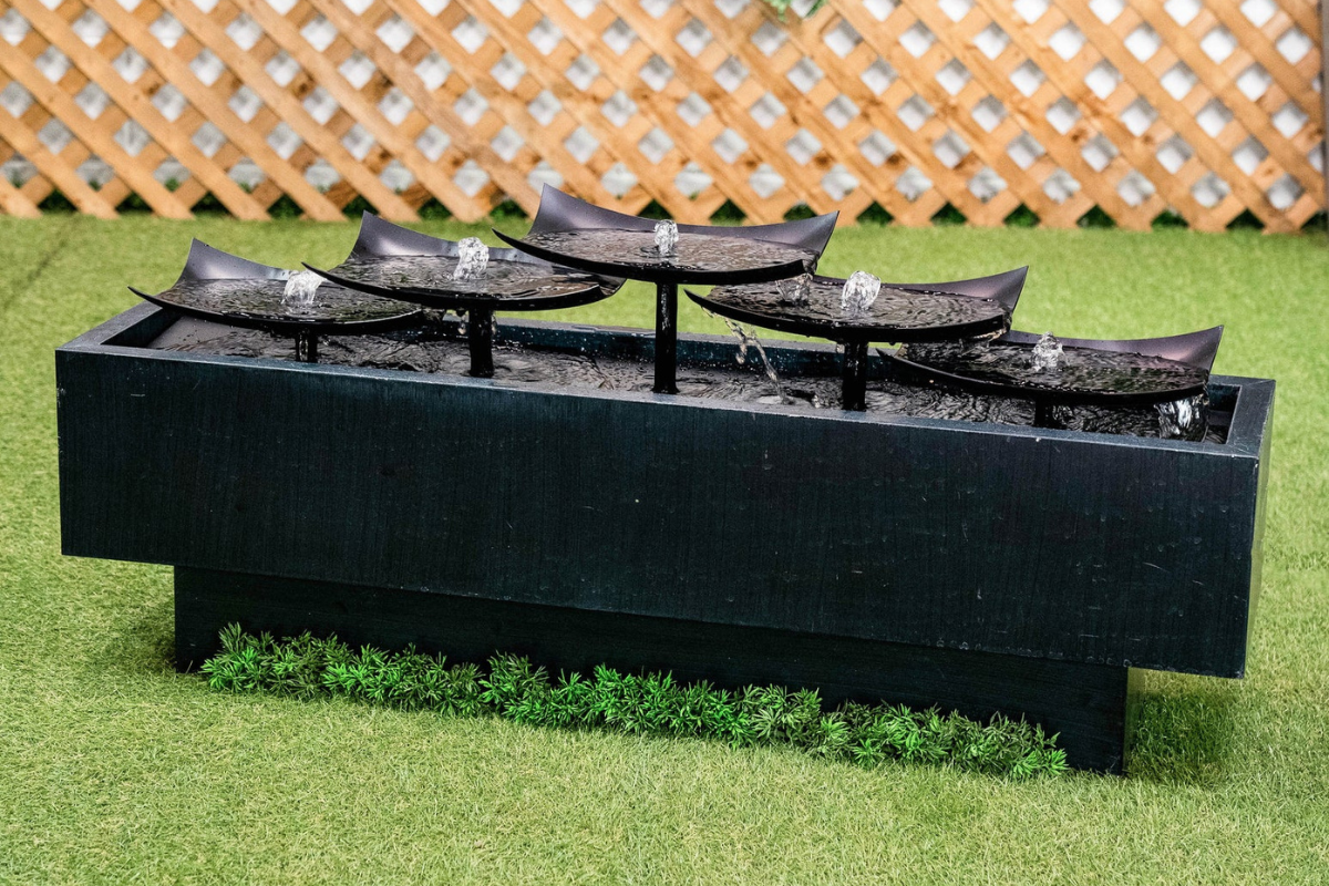 How to Drain Water from an Outdoor Fountain Safely and Efficiently – Hi ...