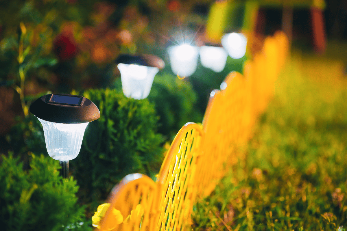 Choosing the Perfect Decorative Solar Light for the Garden – Hi-Line ...