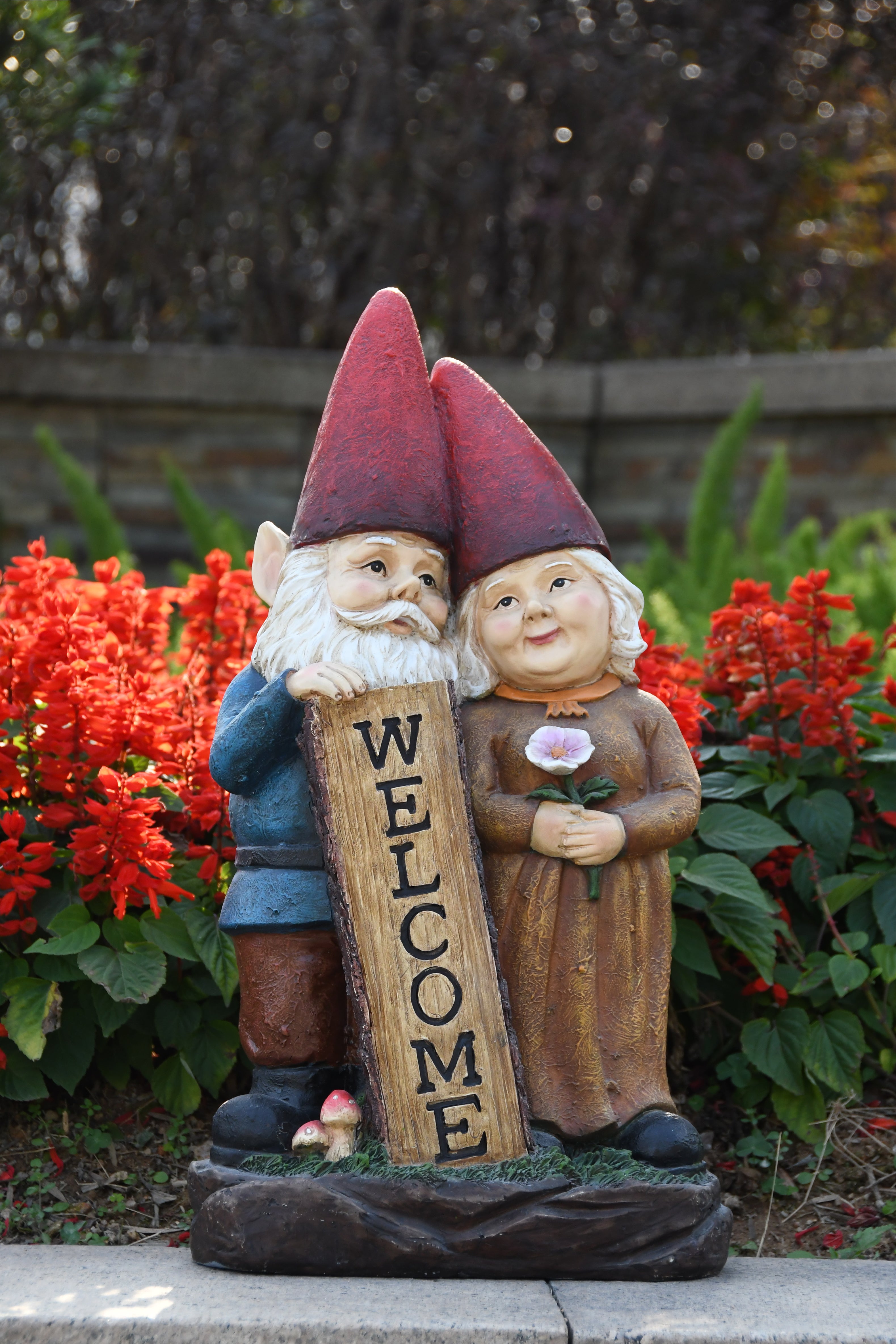 75575-B - Robert & Sofia Standing Gnome Couple with Welcome Sign – Hi ...