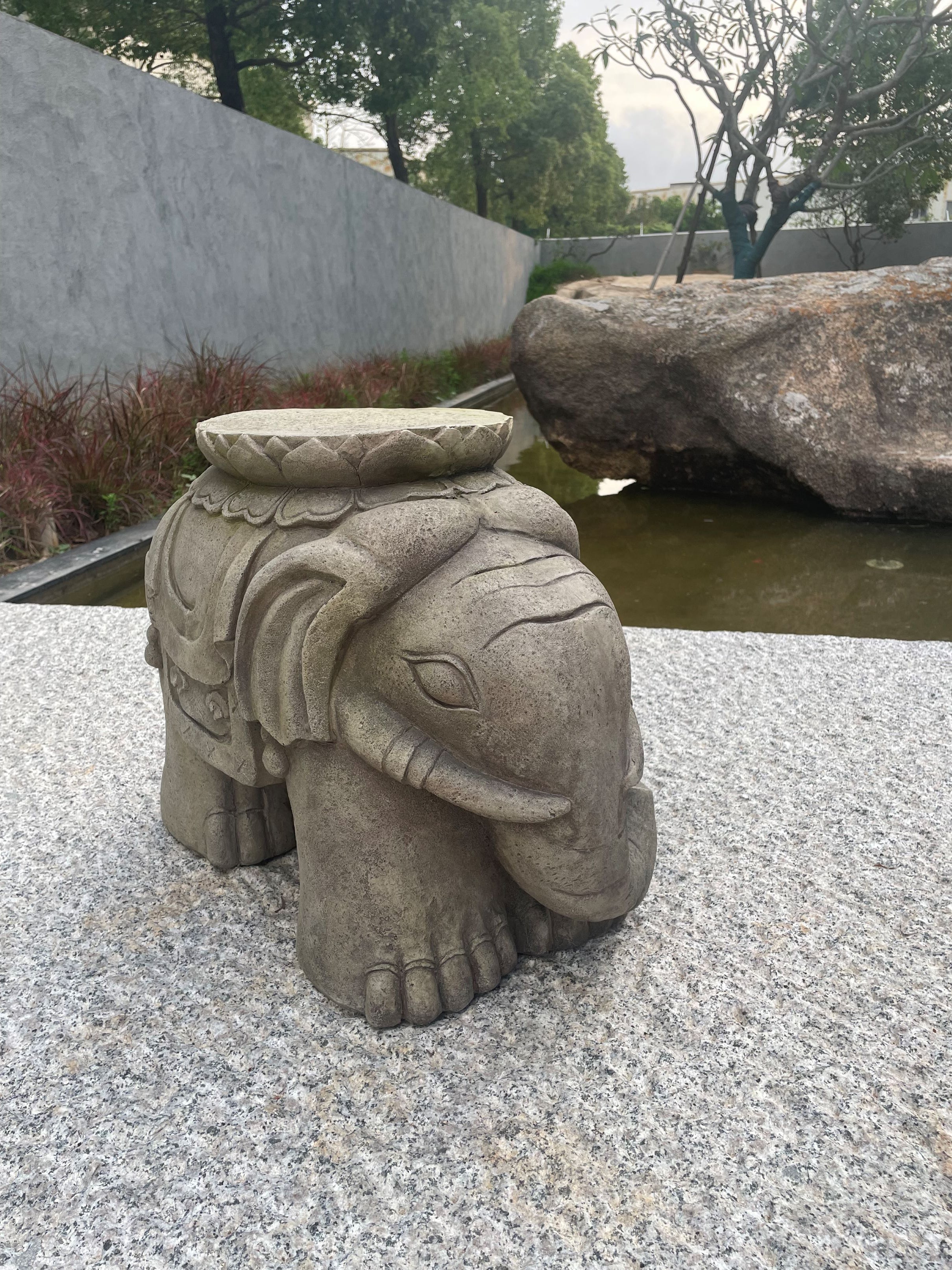 77133 Regal Pachyderm Classic Elephant Plant Stand | Functional Garden ...